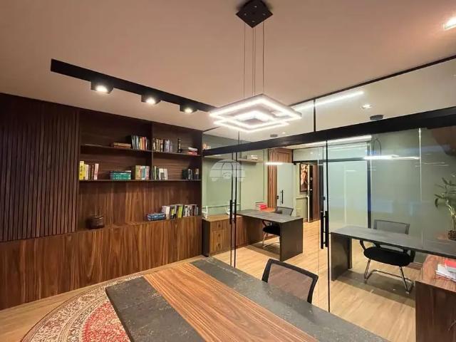 Conj. Comercial / Sala para Locação em Curitiba/PR Centro