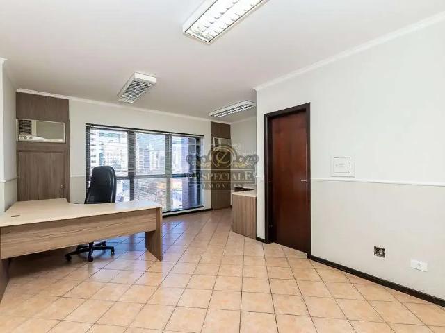 Conj. Comercial / Sala para Locação em Curitiba/PR Centro