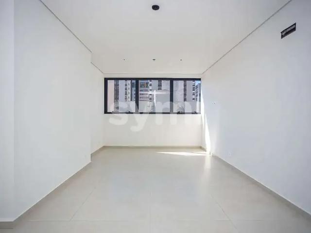 Conj. Comercial / Sala para Locação em Curitiba/PR Centro