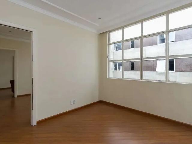 Conj. Comercial / Sala para Locação em Curitiba/PR Centro