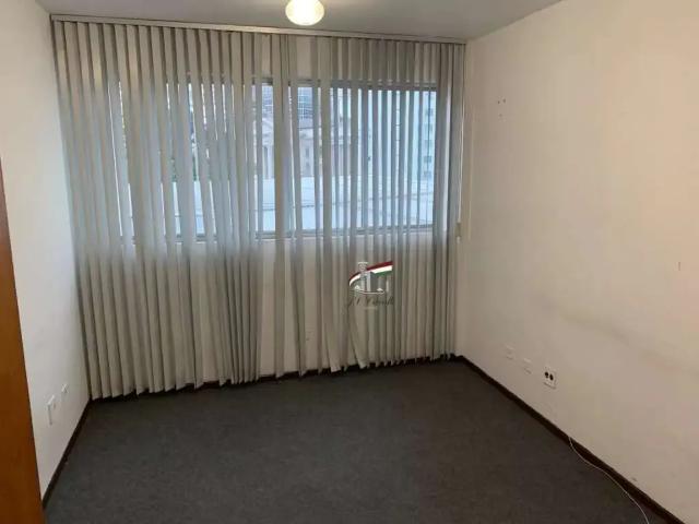 Conj. Comercial / Sala para Locação em Curitiba/PR Centro