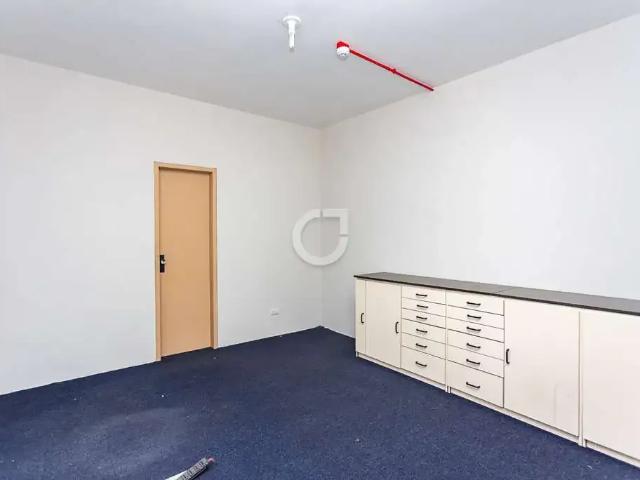 Conj. Comercial / Sala para Locação em Curitiba/PR Centro