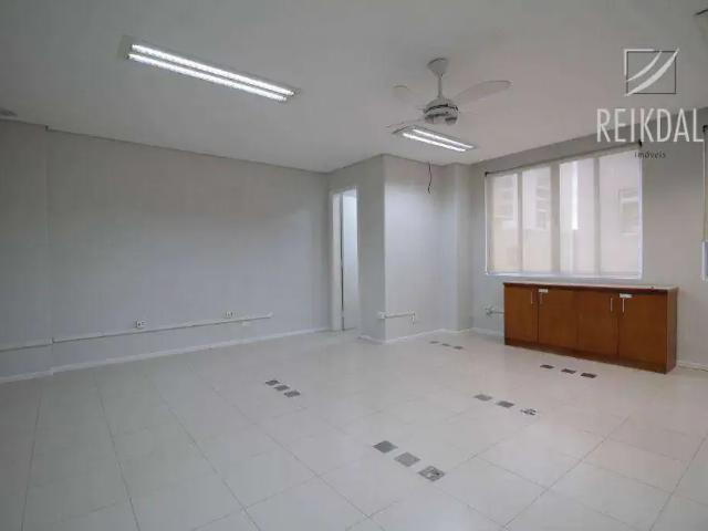Conj. Comercial / Sala para Locação em Curitiba/PR Centro