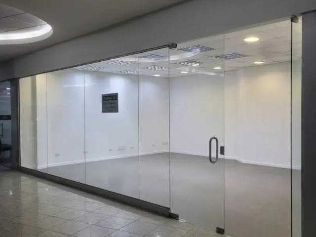 Conj. Comercial / Sala para Locação em Curitiba/PR Centro