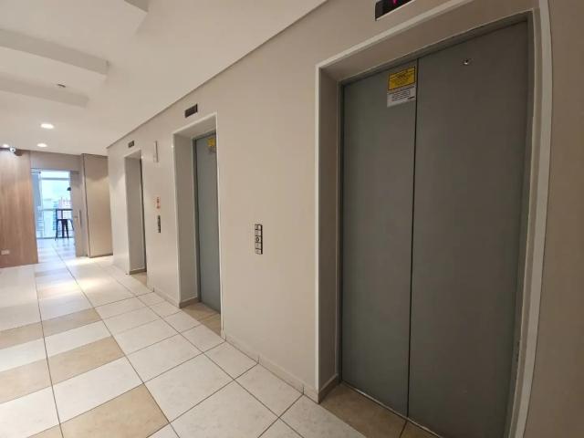 Conj. Comercial / Sala para Locação em Curitiba/PR Centro