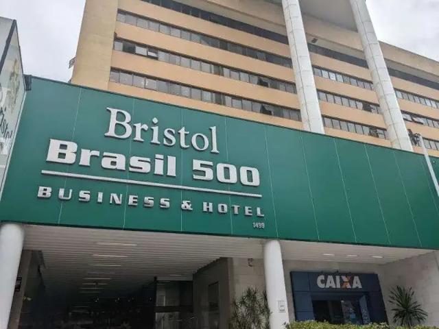Conj. Comercial / Sala para Locação em Curitiba/PR Água Verde