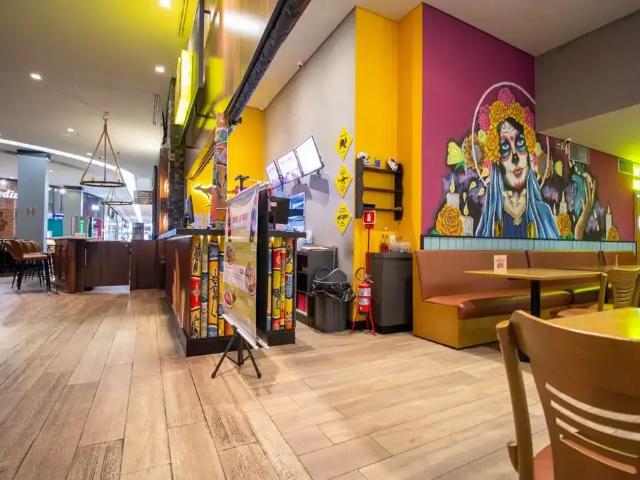 Conj. Comercial / Sala para Locação em Curitiba/PR Água Verde