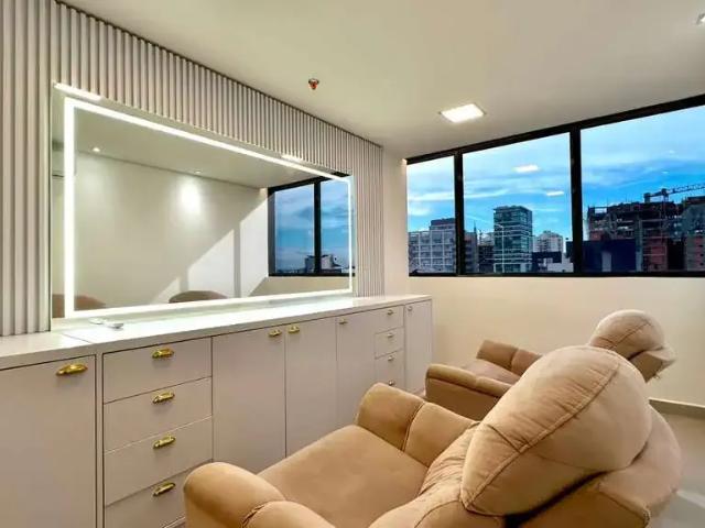 Conj. Comercial / Sala para Locação em Curitiba/PR Água Verde