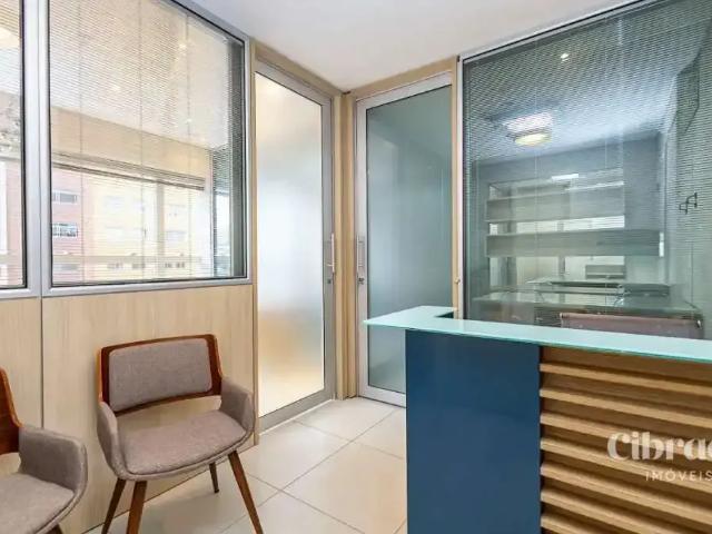 Conj. Comercial / Sala para Locação em Curitiba/PR Água Verde
