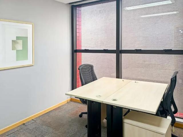 Conj. Comercial / Sala para Locação em Curitiba/PR Água Verde