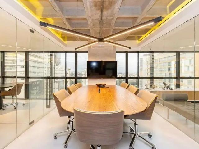 Conj. Comercial / Sala para Locação em Curitiba/PR Água Verde
