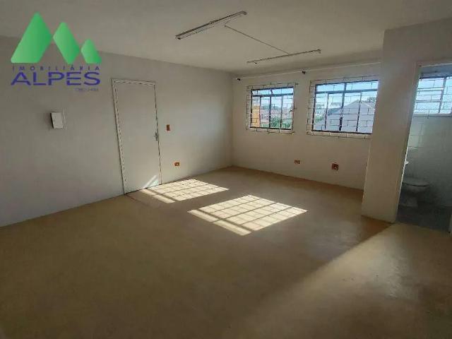Conj. Comercial / Sala para Locação em Curitiba/PR Boqueirão