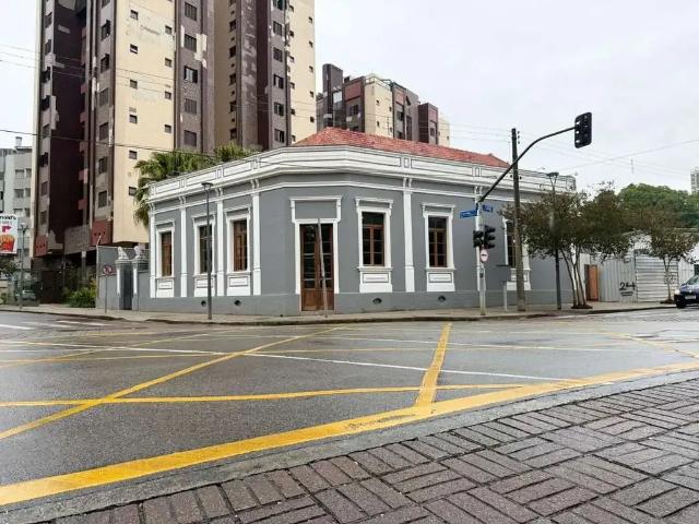 Conj. Comercial / Sala para Locação em Curitiba/PR Batel