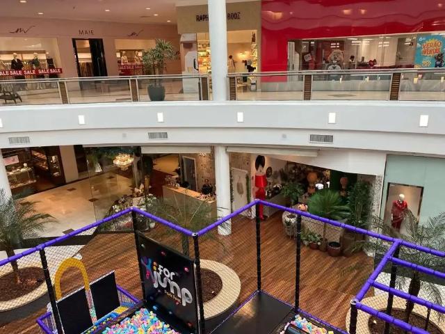 Conj. Comercial / Sala para Locação em Curitiba/PR Batel