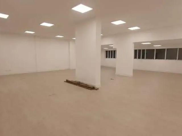 Conj. Comercial / Sala para Locação em Curitiba/PR Batel