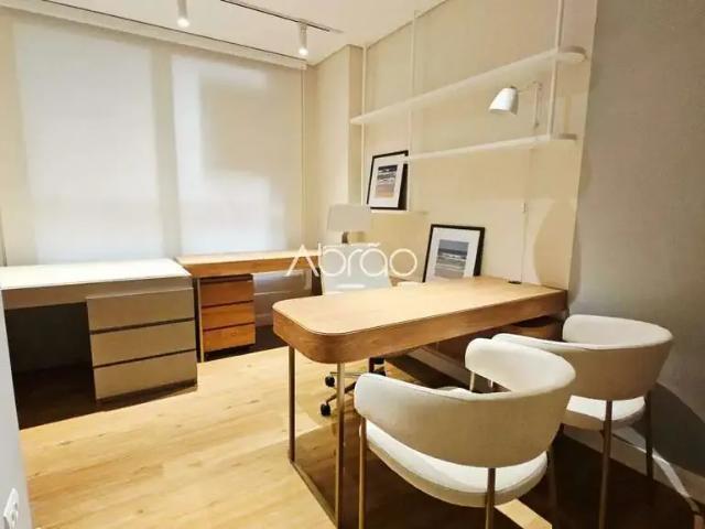 Conj. Comercial / Sala para Locação em Curitiba/PR Batel