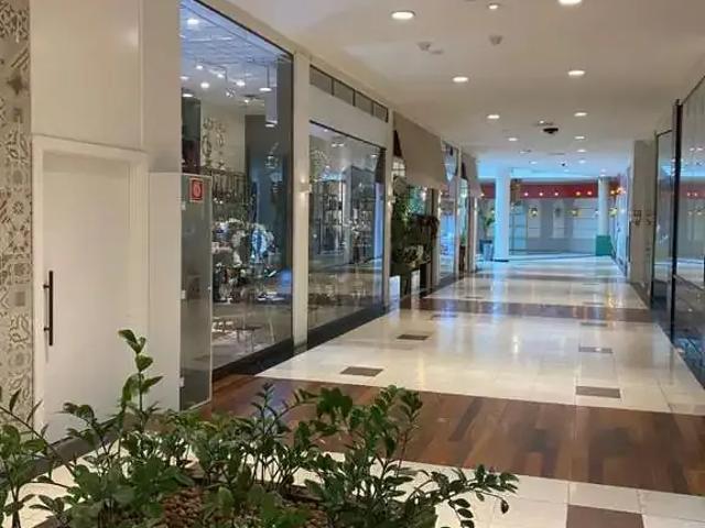 Conj. Comercial / Sala para Locação em Curitiba/PR Batel