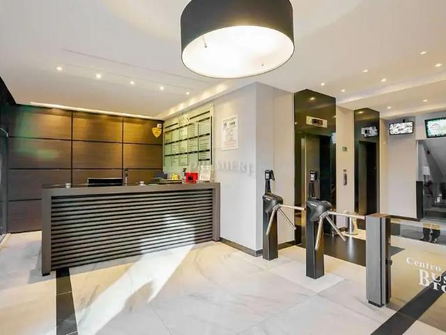 Conj. Comercial / Sala para Locação em Curitiba/PR Batel