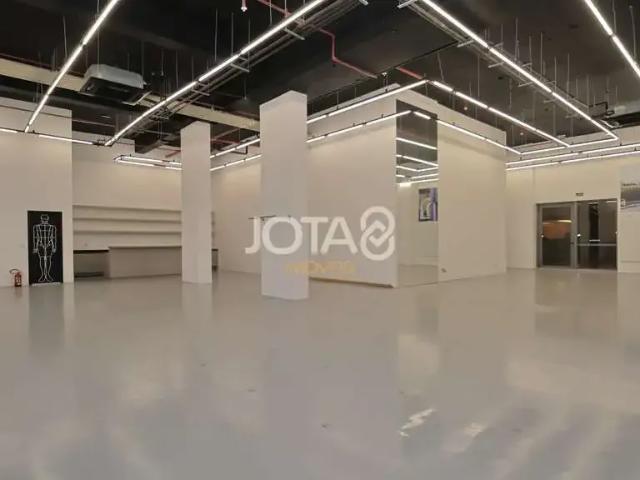 Conj. Comercial / Sala para Locação em Curitiba/PR Batel