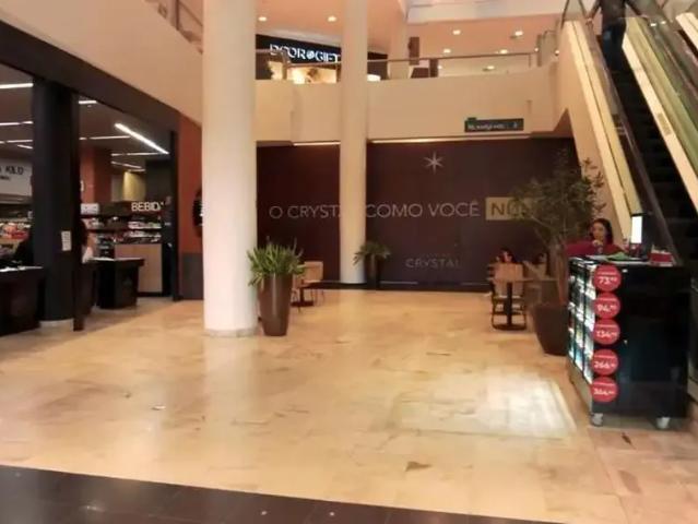 Conj. Comercial / Sala para Locação em Curitiba/PR Batel