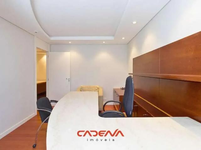 Conj. Comercial / Sala para Locação em Curitiba/PR Batel