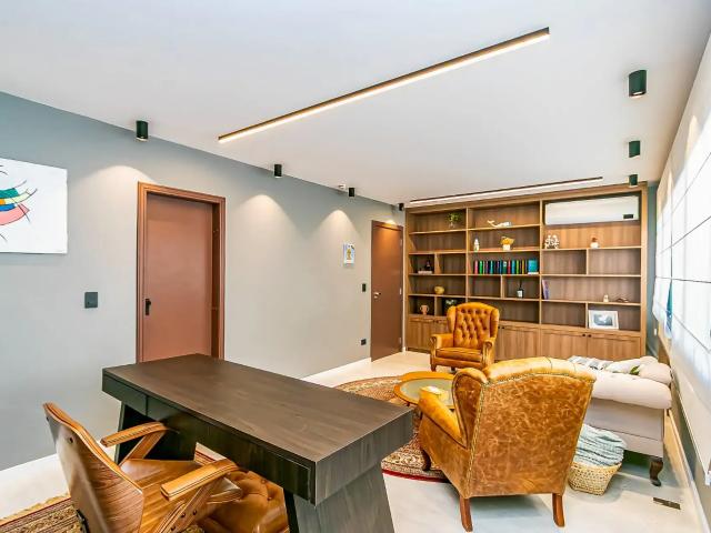 Conj. Comercial / Sala para Locação em Curitiba/PR Batel