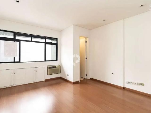 Conj. Comercial / Sala para Locação em Curitiba/PR Bigorrilho