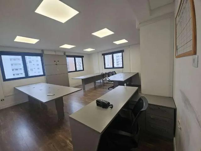 Conj. Comercial / Sala para Locação em Curitiba/PR Bigorrilho