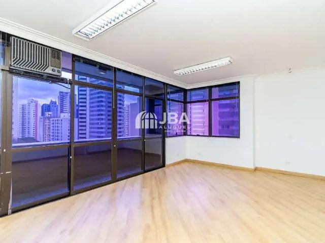 Conj. Comercial / Sala para Locação em Curitiba/PR Bigorrilho