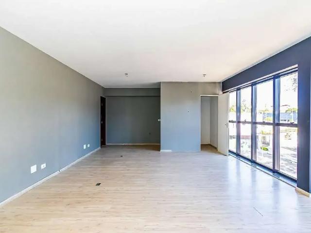 Conj. Comercial / Sala para Locação em Curitiba/PR Guabirotuba