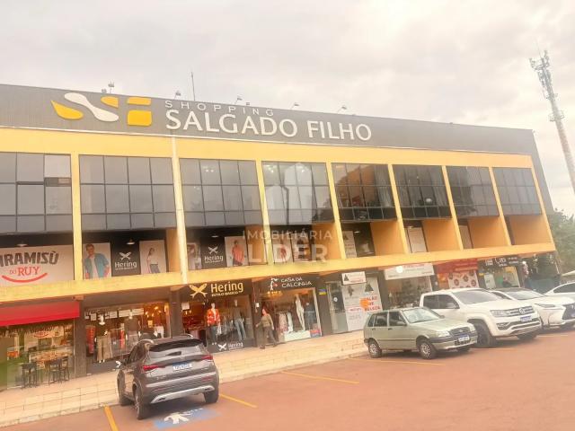 Conj. Comercial / Sala para Locação em Curitiba/PR Guabirotuba