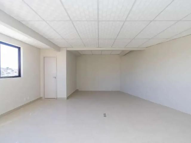 Conj. Comercial / Sala para Locação em Curitiba/PR Guabirotuba
