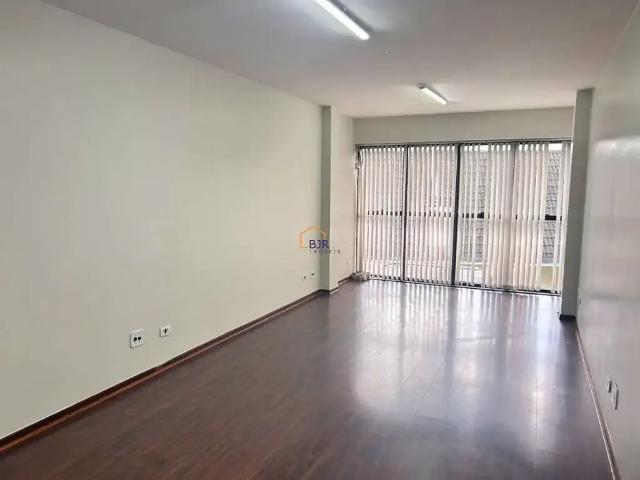 Conj. Comercial / Sala para Locação em Curitiba/PR Guabirotuba
