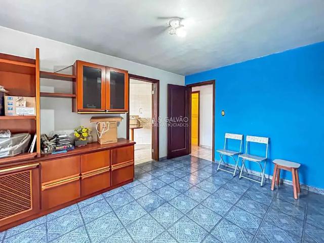 Conj. Comercial / Sala para Locação em Curitiba/PR Lindóia 3 Quartos