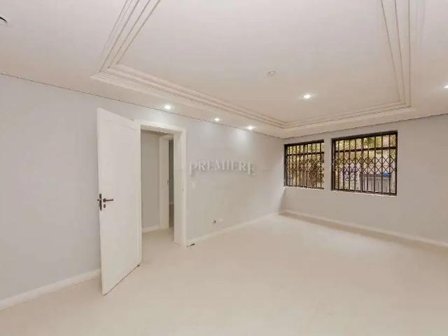 Conj. Comercial / Sala para Locação em Curitiba/PR São Francisco