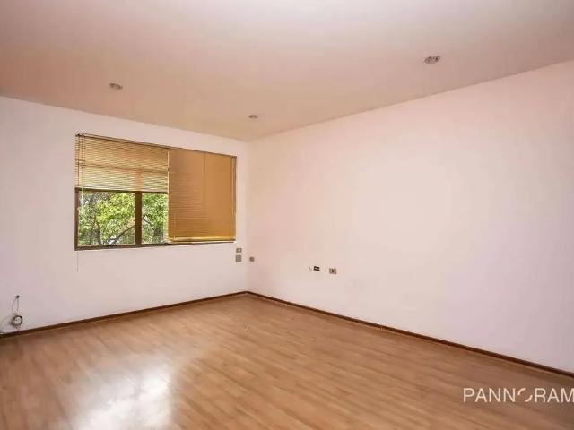 Conj. Comercial / Sala para Locação em Curitiba/PR São Francisco