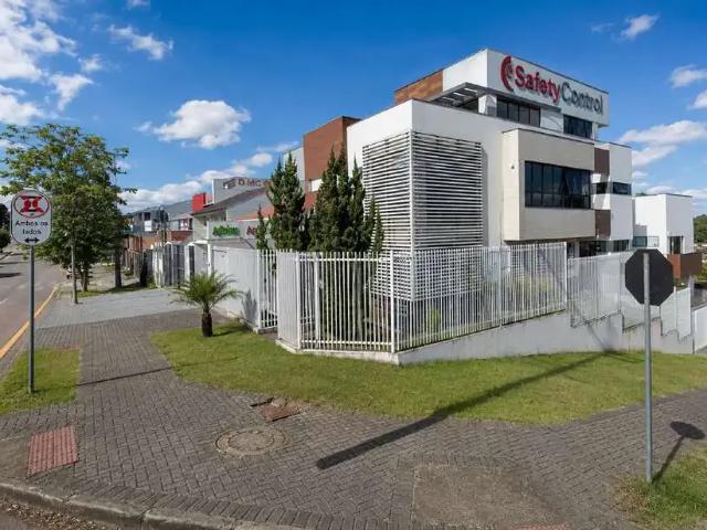 Conj. Comercial / Sala para Locação em Curitiba/PR Portão 10 Quartos