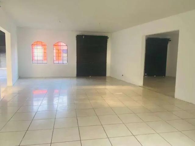Conj. Comercial / Sala para Locação em Curitiba/PR Pilarzinho