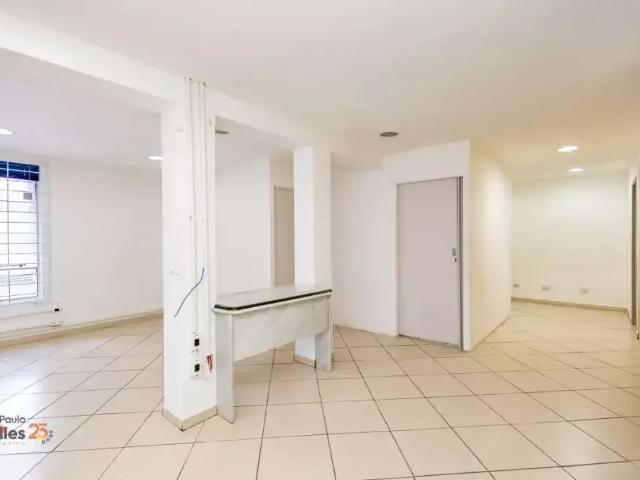 Conj. Comercial / Sala para Locação em Curitiba/PR Rebouças