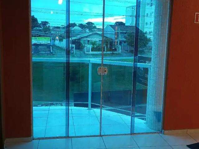 Conj. Comercial / Sala para Locação em Curitiba/PR Uberaba