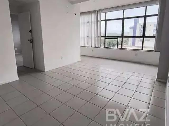 Conj. Comercial / Sala para Locação em Cabo Frio/RJ Centro