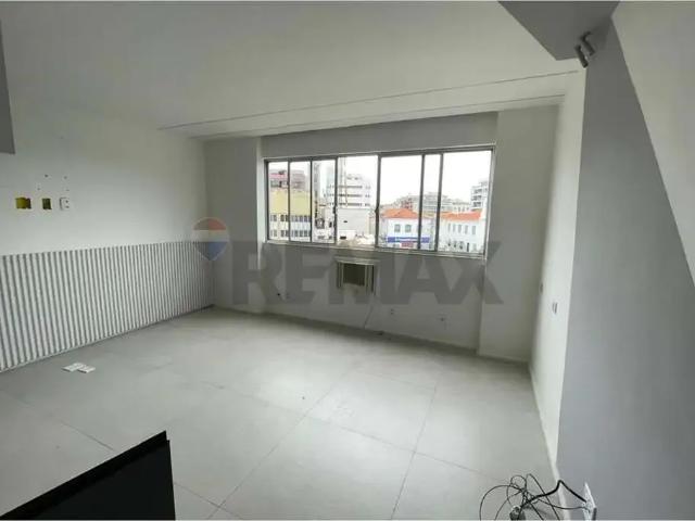 Conj. Comercial / Sala para Locação em Cabo Frio/RJ Centro
