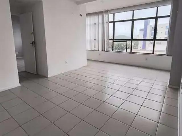 Conj. Comercial / Sala para Locação em Cabo Frio/RJ Centro