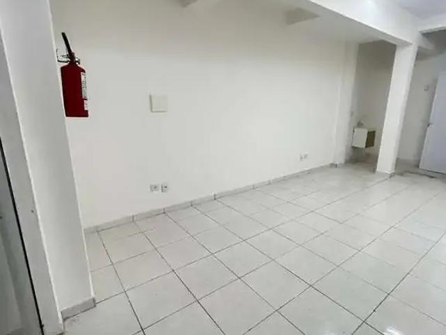 Conj. Comercial / Sala para Locação em Camboriú/SC Centro