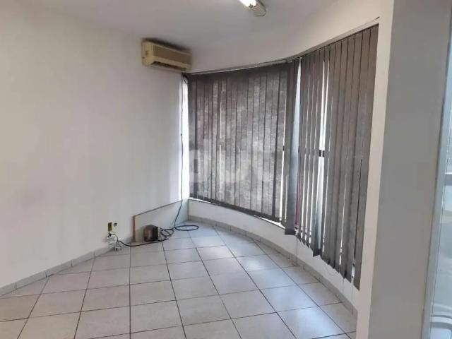 Conj. Comercial / Sala para Locação em Campinas/SP Centro