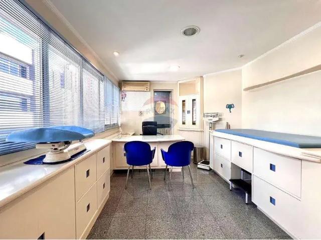 Conj. Comercial / Sala para Locação em Campinas/SP Centro 2 Quartos