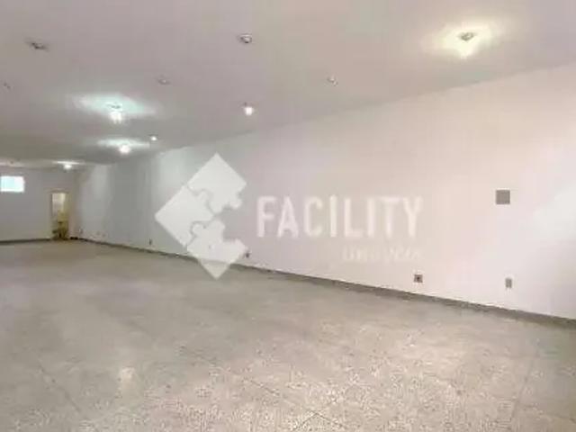 Conj. Comercial / Sala para Locação em Campinas/SP Centro 4 Quartos
