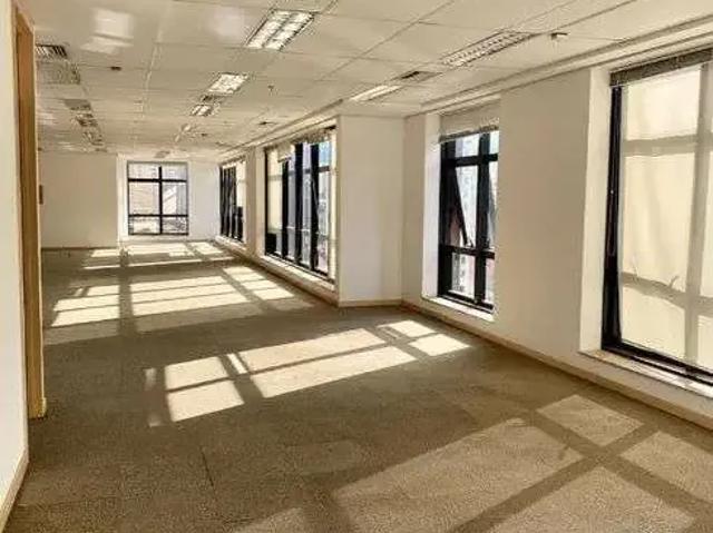 Conj. Comercial / Sala para Locação em Campinas/SP Nova Campinas 9 Quartos