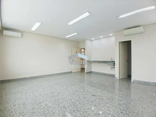 Conj. Comercial / Sala para Locação em Campinas/SP Taquaral