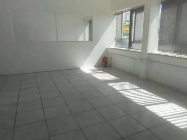 Conj. Comercial / Sala para Locação em Canoas/RS Centro
